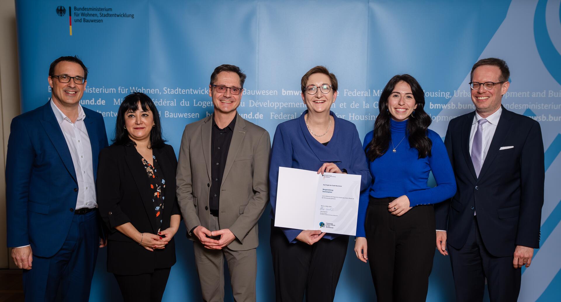 Förderung für Swanseaplatz und Parkschwimmbad | Mannheim.de